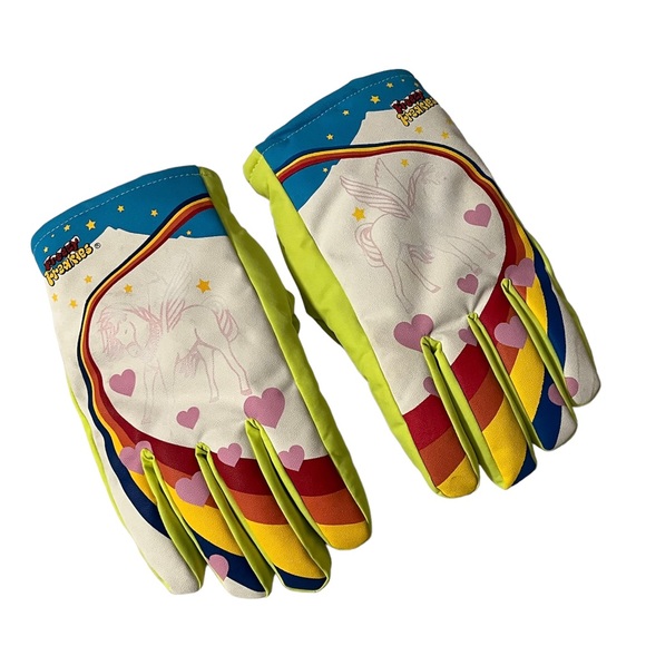 Freezy Freakies | Accessories | Freezy Freakies Yellow Unicorn Heart ...